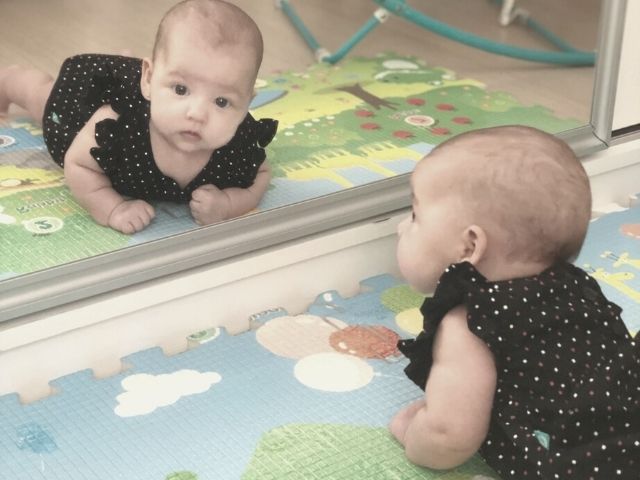 4 exercícios para fortalecer os músculos do bebê